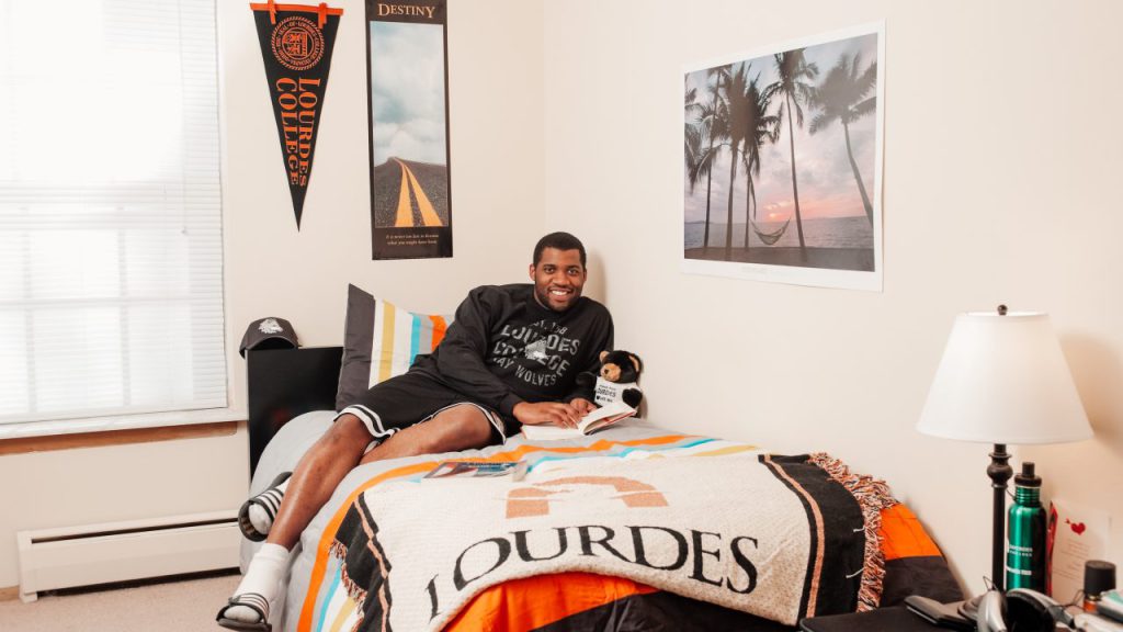 Lourdes Dorms Ranked Third in Ohio by Niche – Lourdes University